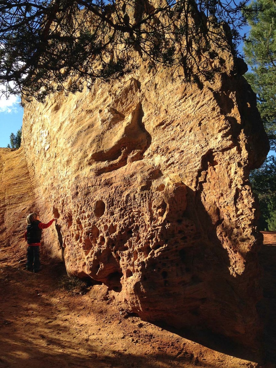 Les ocres du Colorado Provençal : Rustrel en couleur • blog voyage