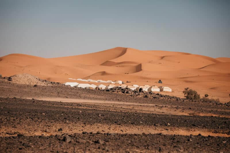 Meilleurs camps de luxe au Maroc : bivouacs dans le désert